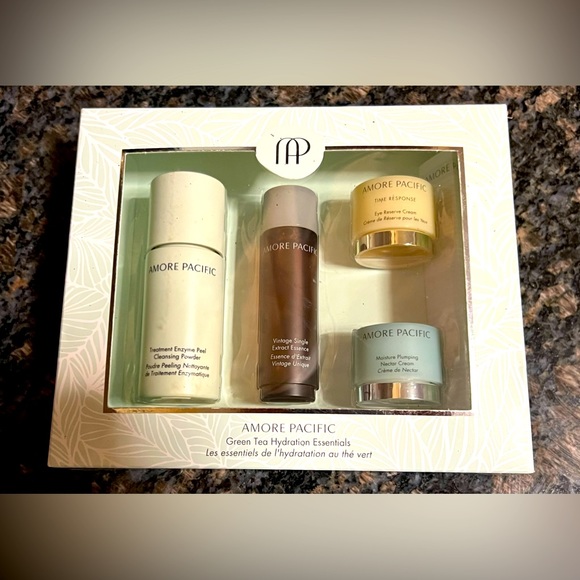 Amore Pacific | Skincare | Amore Pacific Green Tea Hydration Essentials Set | Poshmark